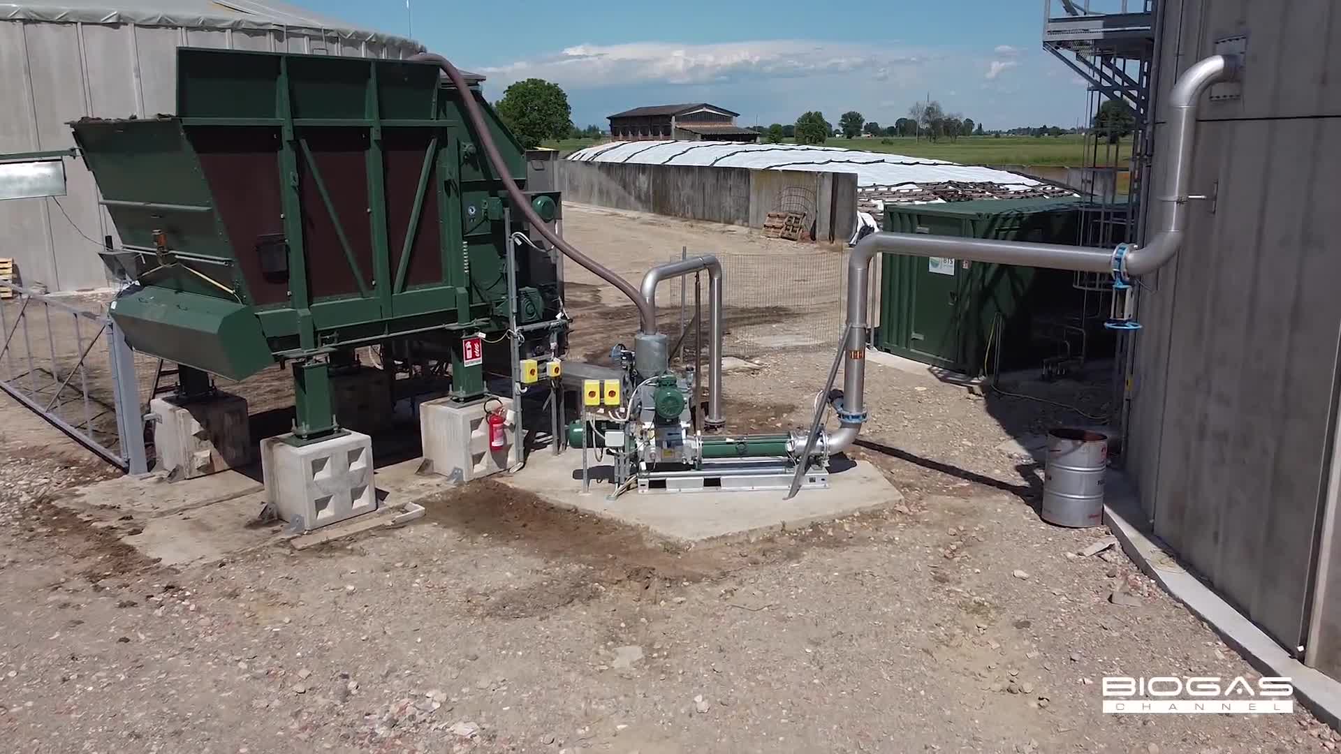 Solid-liquid power technologies for small-sized biogas plants ...